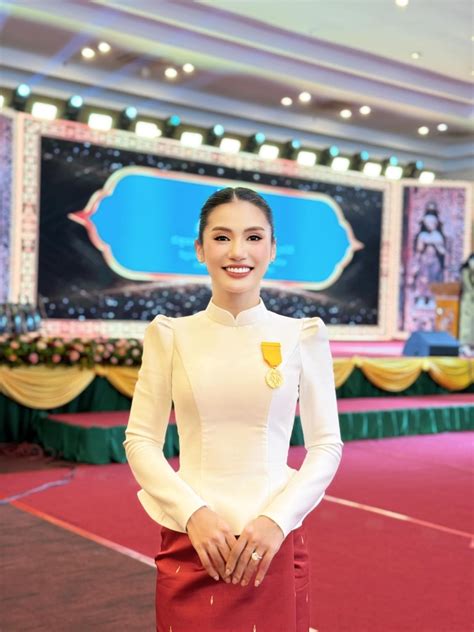 លេងស្ទាយ៍ថ្មីមួយនេះ គង់ ចាន់ស្រីមុំ បង្ហាញភាពស្រស់ស្អាត ឡើង ឆ្វា ច