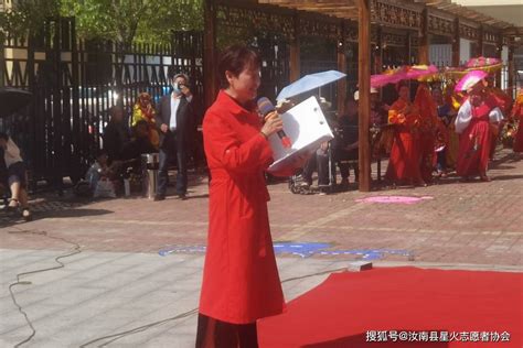 共青团汝南县委携手星火协会走进颐养中心慰问演出 母亲 老人 母爱