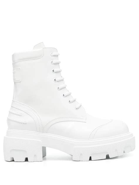 Las botas track de estética retro son la máxima tendencia para