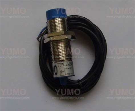 Yumo Proximity Sensor Fasrstand