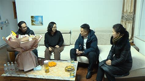 孙吴县领导节前看望慰问教育工作者县市区动态黑河市人民政府