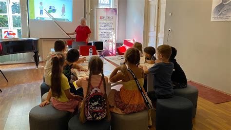 ბათუმში მცხოვრები უკრაინელი ბავშვებისთვის სასკოლო ნივთებს აგროვებენ Batumelebi • რუსეთ