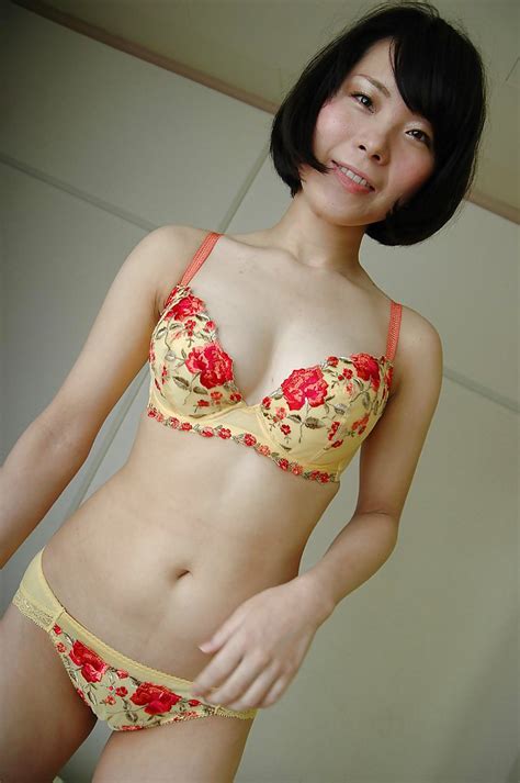 Stripping Close Up Pornpictureshq Com