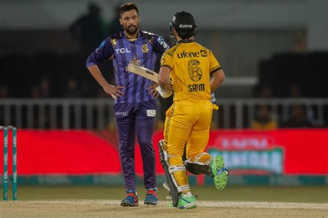 If Looks Could Kill Mohammad Amir Has A Quiet Go At Saim Ayub