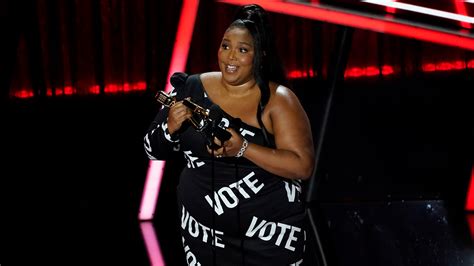 Lizzo Uses Billboard Music Award Win Speech To Encourage Fans To Vote