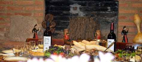Tn Art And Wine წვიმიან ამინდში საფერავის ჩაიზე რას იტყვით🙌🌧☕️
