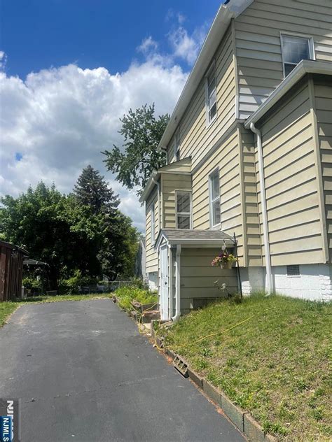 Mls Number 25015218 3 Bed 1 Bath Residential Property For 479 900