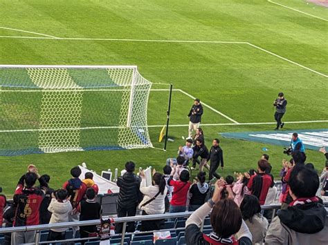 서울팬들도 박수로 유연수선수 화답 국내축구 에펨코리아