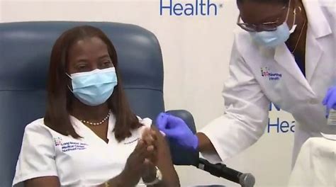 Pfizer Vaccine Vials Hold Extra Doses Could Expand Us Supply Fox News
