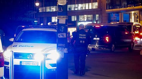 Attaque Au Couteau à La Station De Métro Schuman Lhomme Placé Sous