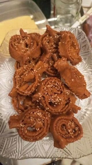 Saadia Tyoub Saadiahimi • Instagram Photos And Videos