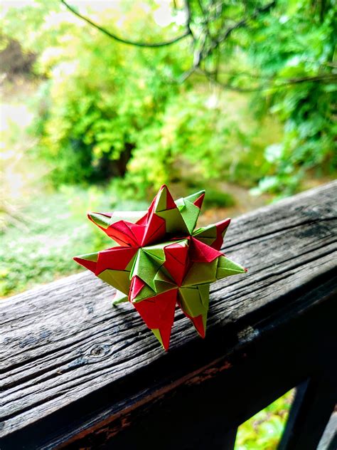 Stellated Triaugmented Triangular Prism R Origami