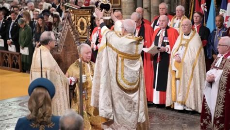 ჩარლზ Iii მეფედ აკურთხეს