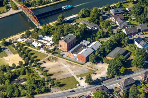 Wanne Eickel von oben Flussbrücke Papageienbrücke Unser Fritz über den Rhein Herne Kanal in