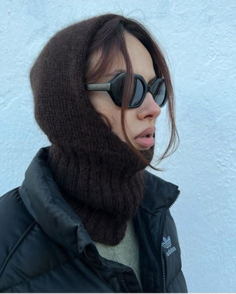 Чепчик с пайетками Вязаные шапки Модные стили Косынки