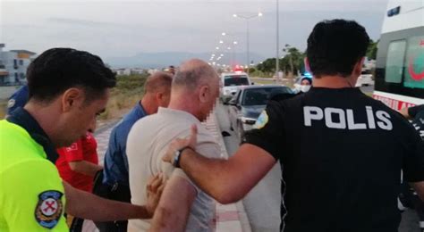 Tatilde dehşet Önce yanındaki kadını sonra kendini bıçakladı
