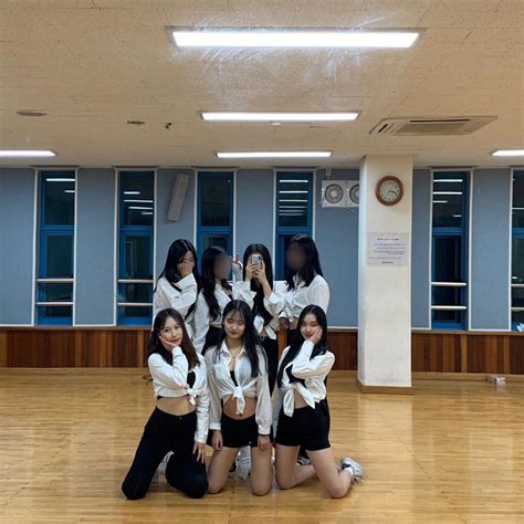 21이일여고댄스팀 🌹 안녕하세요 21 입니다 🌹 저희가 내일 12월19일에 열리는