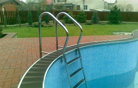 Лестницы в бассейн — Компания «Дом Перил