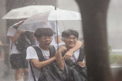記者 梅花新聞網 於慶中綜合報導 雙北、中南部近山區上看37度 午後防局部大雨 ｜ 梅花新聞網