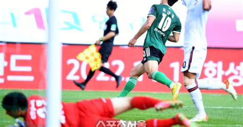 포토 조규성 골