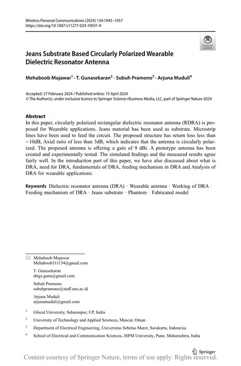 Jeans Substrate Based Circularly Polarized Wearable Dielectric