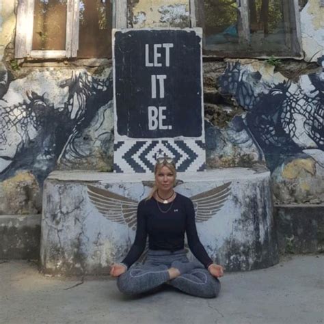 Free Flow Any Sequence Any Asana By 𝔻𝕖𝕤𝕖𝕣𝕥 𝔽𝕠𝕩🦊 🌟 Exercise How To