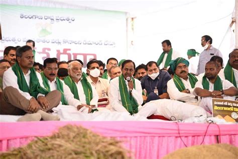 Trs Vs Bjp All Eyes On Telangana Paddy Procurement