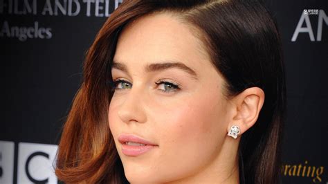 Emilia Clarke Wallpaper 1366x768 49386