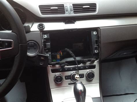 Hands Free — Volkswagen Passat B7, 1,8 л, 2014 года | аксессуары | DRIVE2