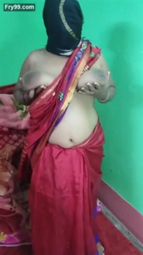 Shruti Pissing ThisVid Com