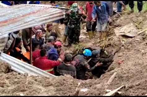 Tertimbun Longsor Meninggal Dunia Di Antaranya Balita