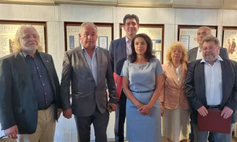 16 партии сформираха Местна коалиция БСП за България и издигнаха Ваня Григорова за кмет на