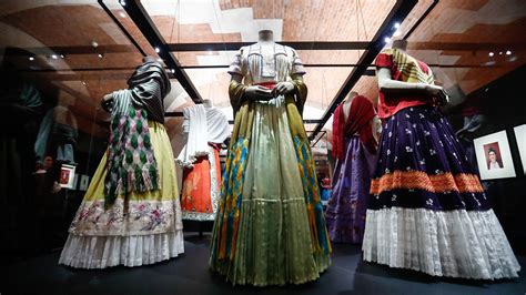 Frida Kahlo en una muestra más allá de los clichés Infobae