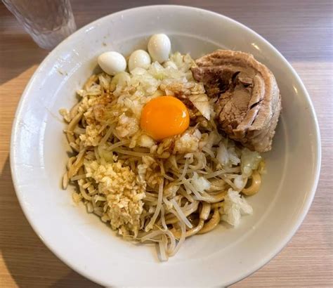 『汁なし（300g）うずら（3個）タマネギ（きざみ）』麺屋 味方のレビュー ラーメンデータベース