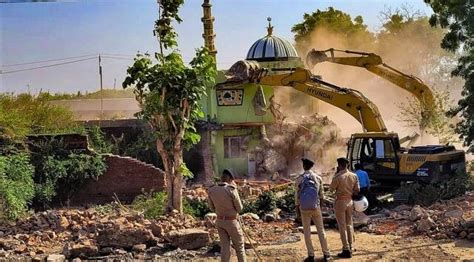 Gujarat Hc Orders Status Quo On Dahod Nagina Masjid Demolitions