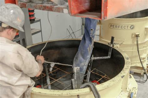 Manhole 一品探花 Company