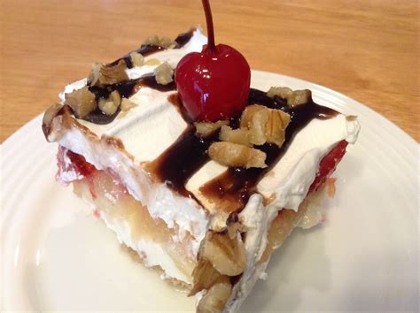 Lauras Baking Talent No Bake Banana Split Dessert