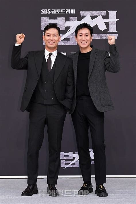 【フォト】イ・ソンギュン＆ムン・チェウォンら、sbs新金土ドラマ「ペイバック～金と権力～」制作発表会に出席 K Pop、韓国エンタメニュー