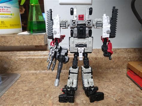 Weaponizer Combiner Legacy Red Cog And Kingdom Slammer R Transformers