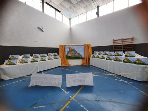 Mussomeli Saggio Musicale Di Fine Anno Scolastico Al L Da Vinci Con Primaria E Secondaria