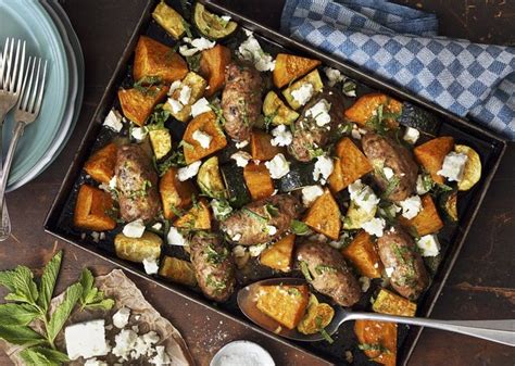 Lammfärsbiffar med sötpotatis och fetaost Receta