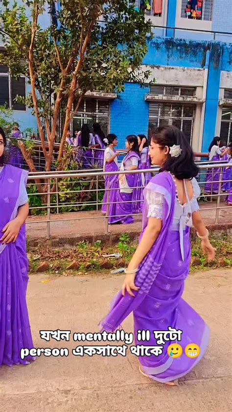 Tina Ghosh প্রতিটা বাঙালি মাত্র চার দিনের জন্য একটা পুরো বছর অপেক্ষা করে তাই না এই চারটা