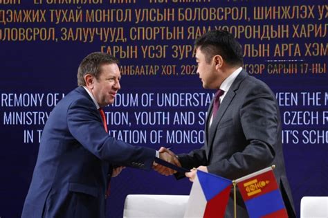 Монгол Улсын Ерөнхийлөгчийн тэтгэлгээр БНЧУ д жил бүр оюутан суралцуулна Hunnu Mn