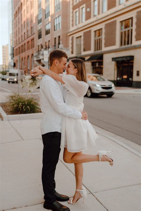 Direct Flash Engagement Photos In Michigan Cassidy Lynne Photo