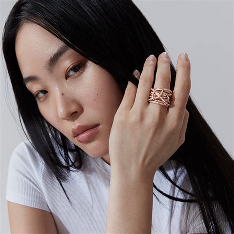 Stephen Rings Instagram Twitter And Facebook On Idcrawl