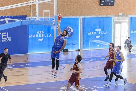 El CB Marbella Cuenta Con Devin Wright Que Busca Su Tercer Ascenso A