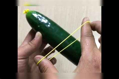 魔术表演：橡皮筋穿越小黄瓜，不会的看仔细了！