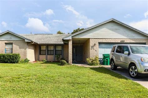 314 Se Thornhill Dr Port Saint Lucie Fl 34983 Redfin
