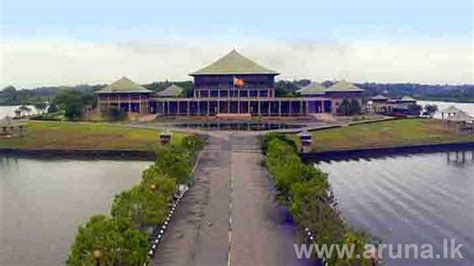 හිස් වූ මන්ත්‍රී ධුරය ගැන මැතිවරණ කොමිෂන් සභාවට දැනුම්දීමක් අරුණ