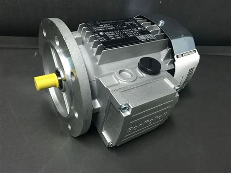 0 12 Kw Bonfiglioli Motor At ₹ 6000 Piece In New Delhi Id 2856399752012